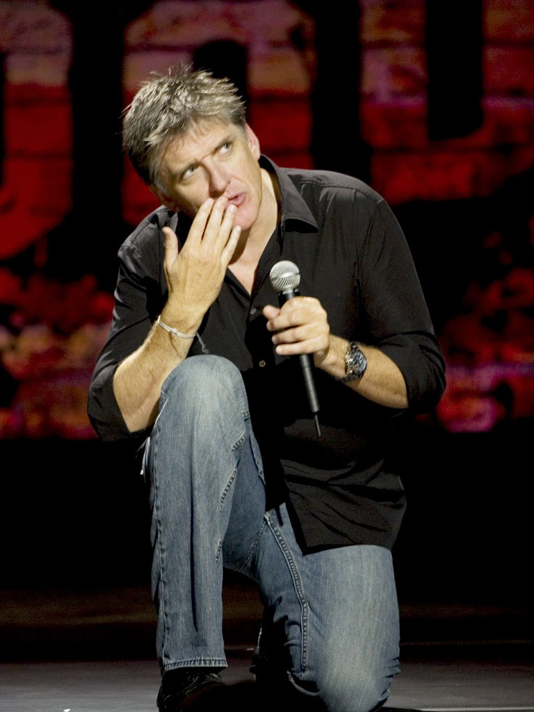 From screen to stage, TV host Craig Ferguson performs stand-up at ...