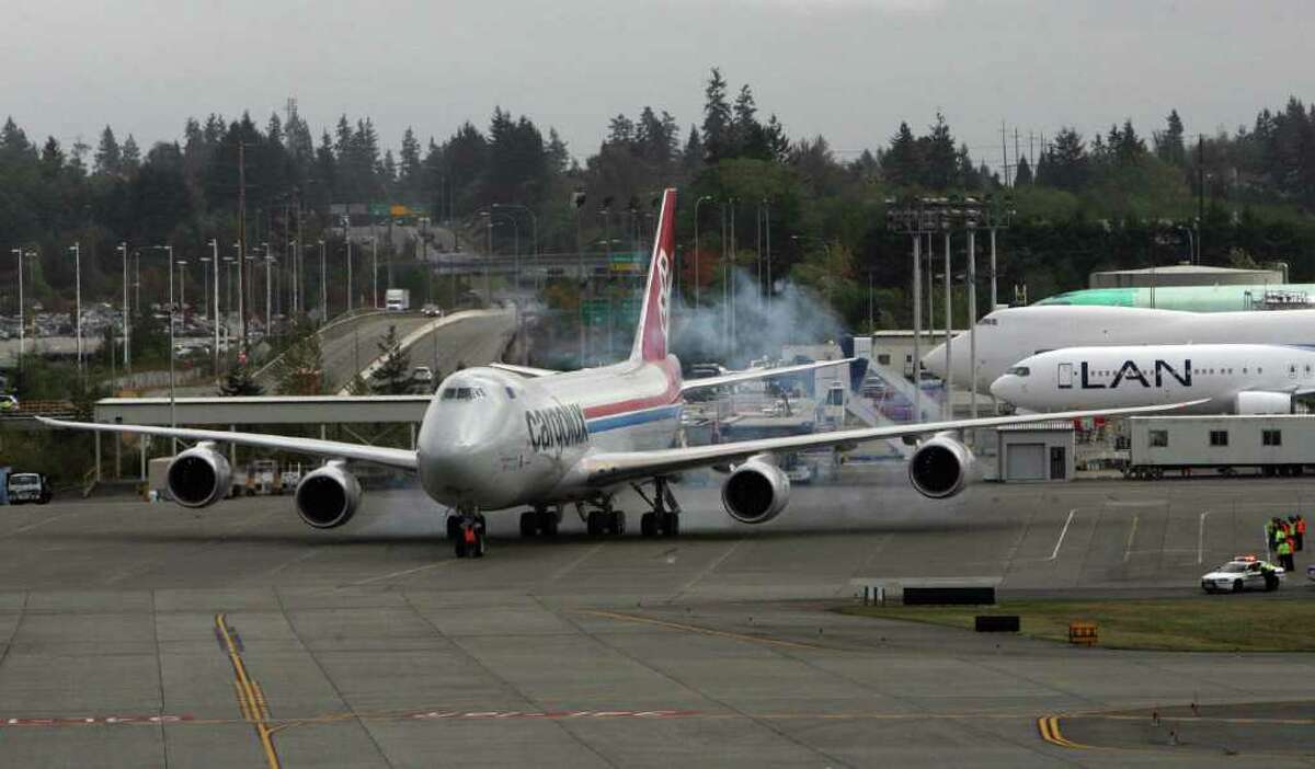 Boeing delivers first 747-8 Freighter