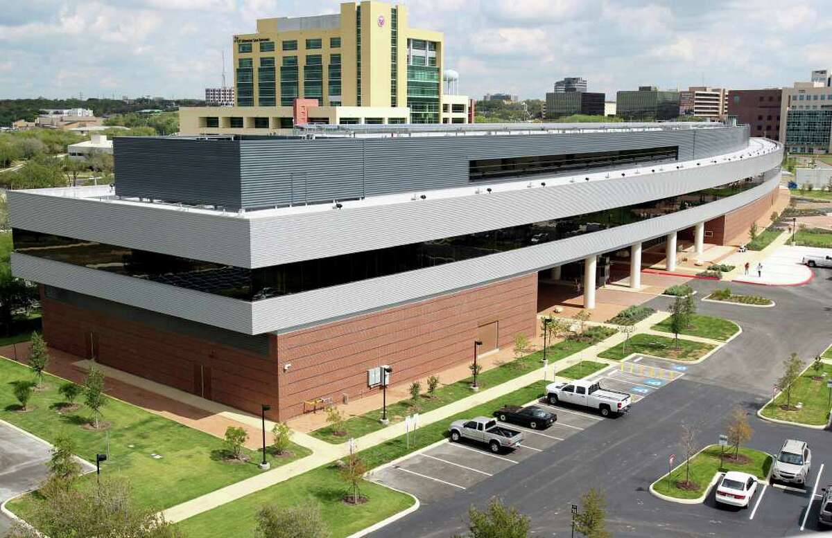 UT Health Science Center unveils new research building