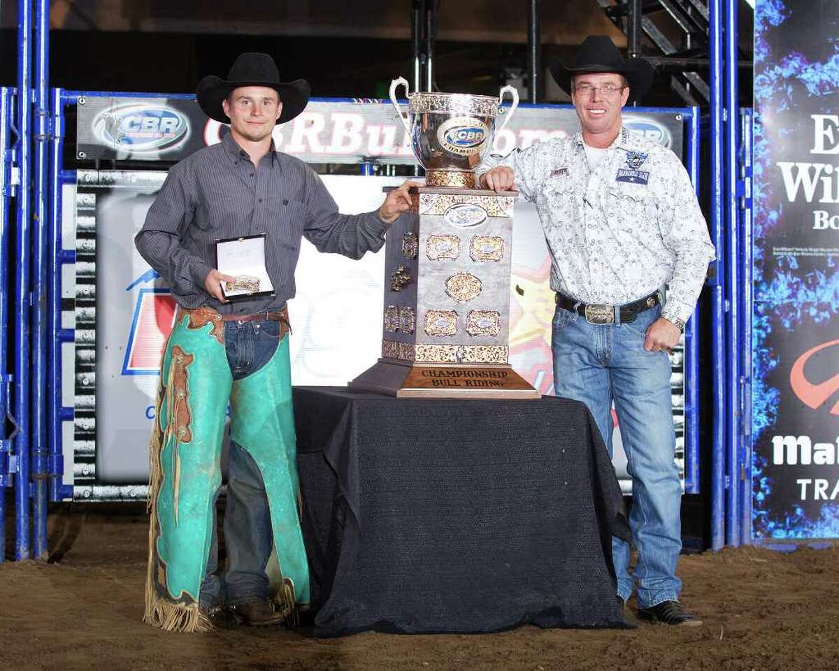 EL Campo's Foltyn wears bull riding crown