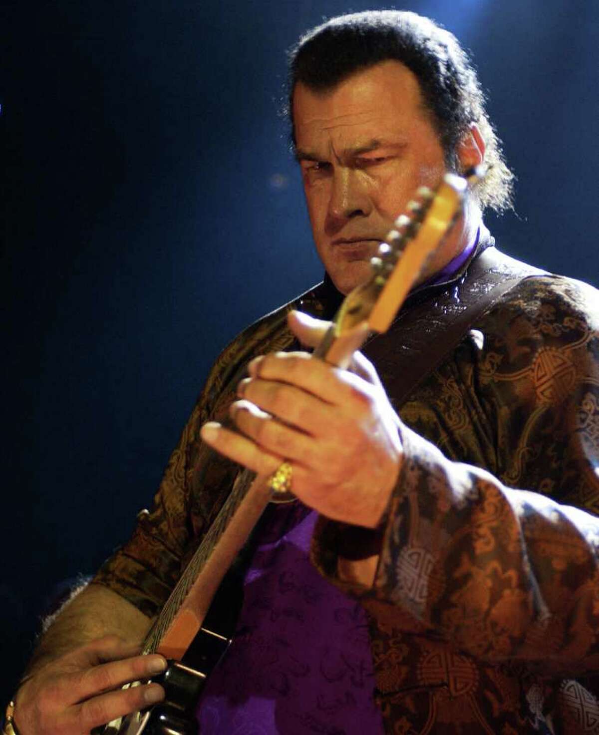 Add deputy to Steven Seagal's credits