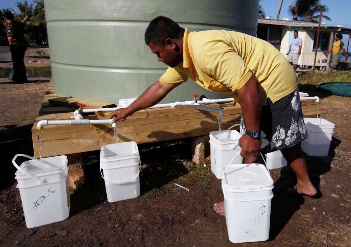 Tuvalu water crisis may point to global problems