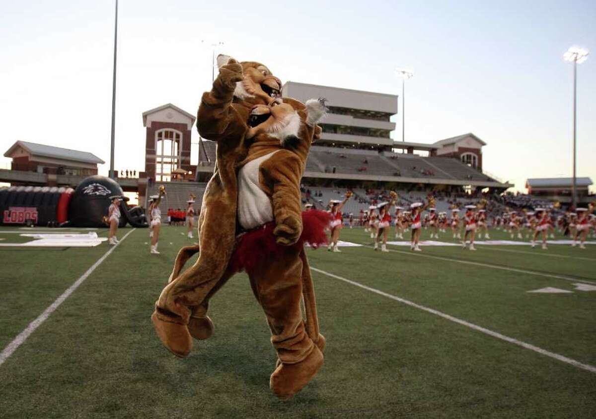 Bogan's big night helps Cy Woods top Langham Creek