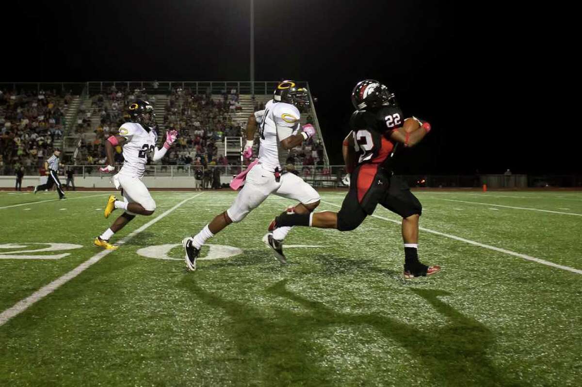 Westfield upsets Klein Oak with last-second field goal