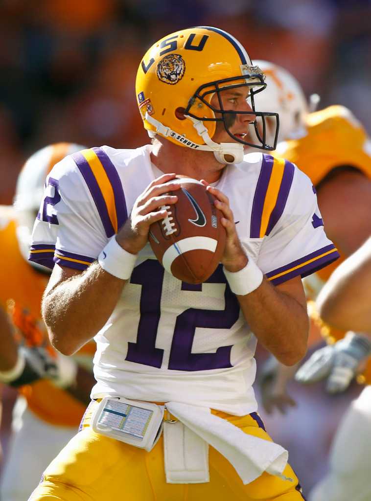 LSU wins in rout for 7th time