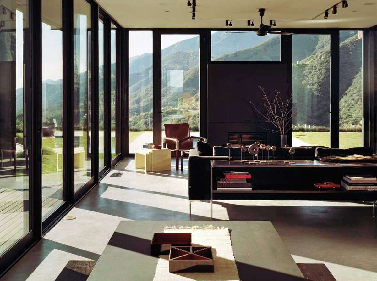 Seattle architect Tom Kundig's second book of houses