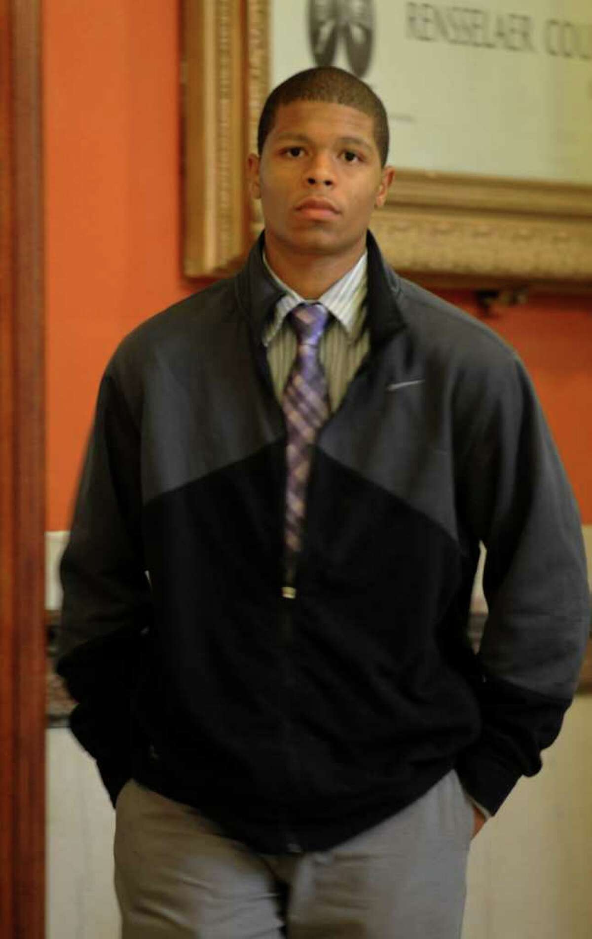 Teen urged to give apology