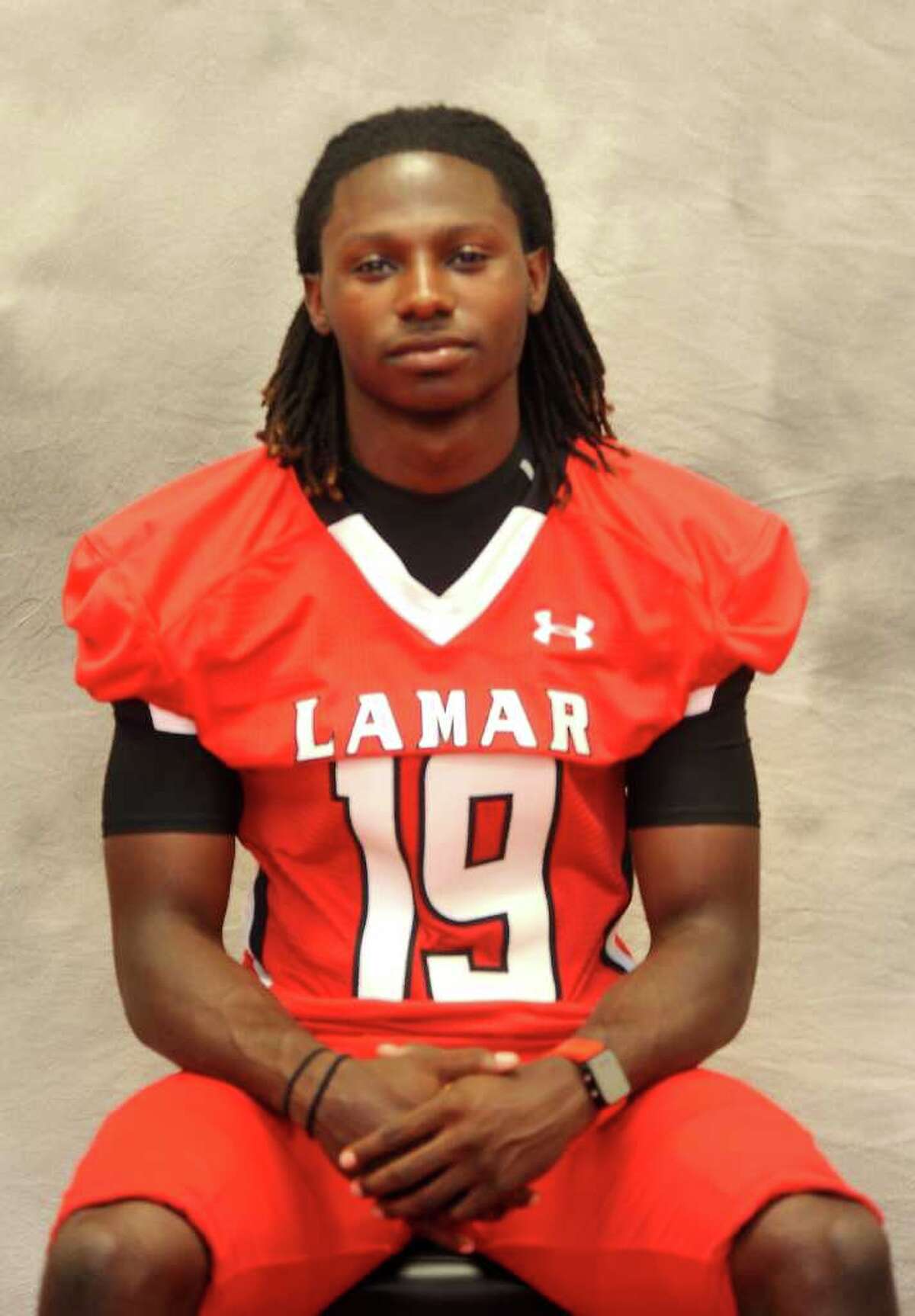 QB Johnson stays patient, guided by Brown