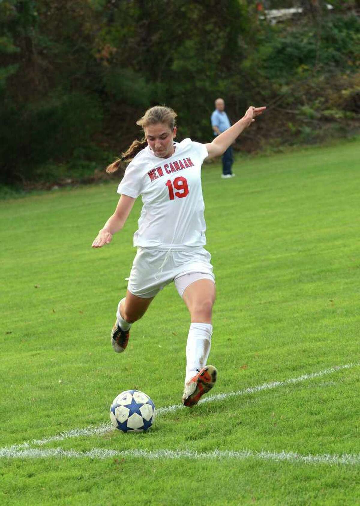 New Canaan girls soccer team cruises to shutout win over Stamford