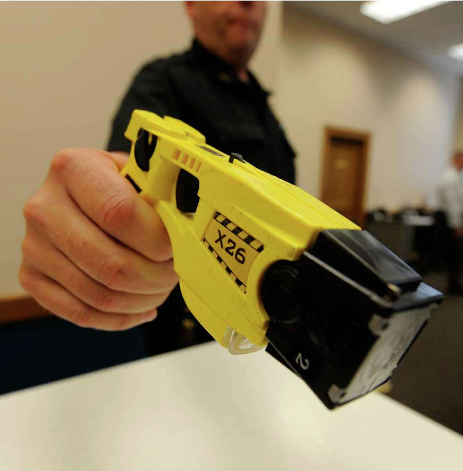 Report: Cops misuse Tasers