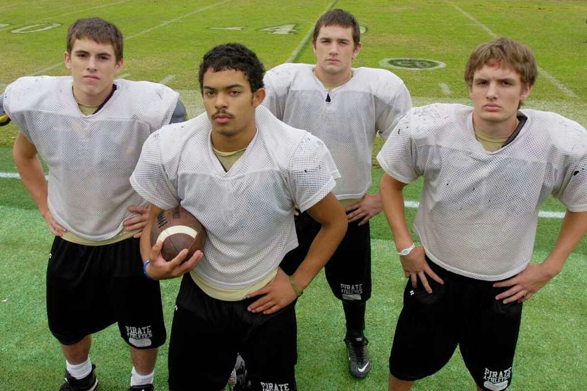 Hundreds turn out to say farewell to Vidor's Matt Thomas
