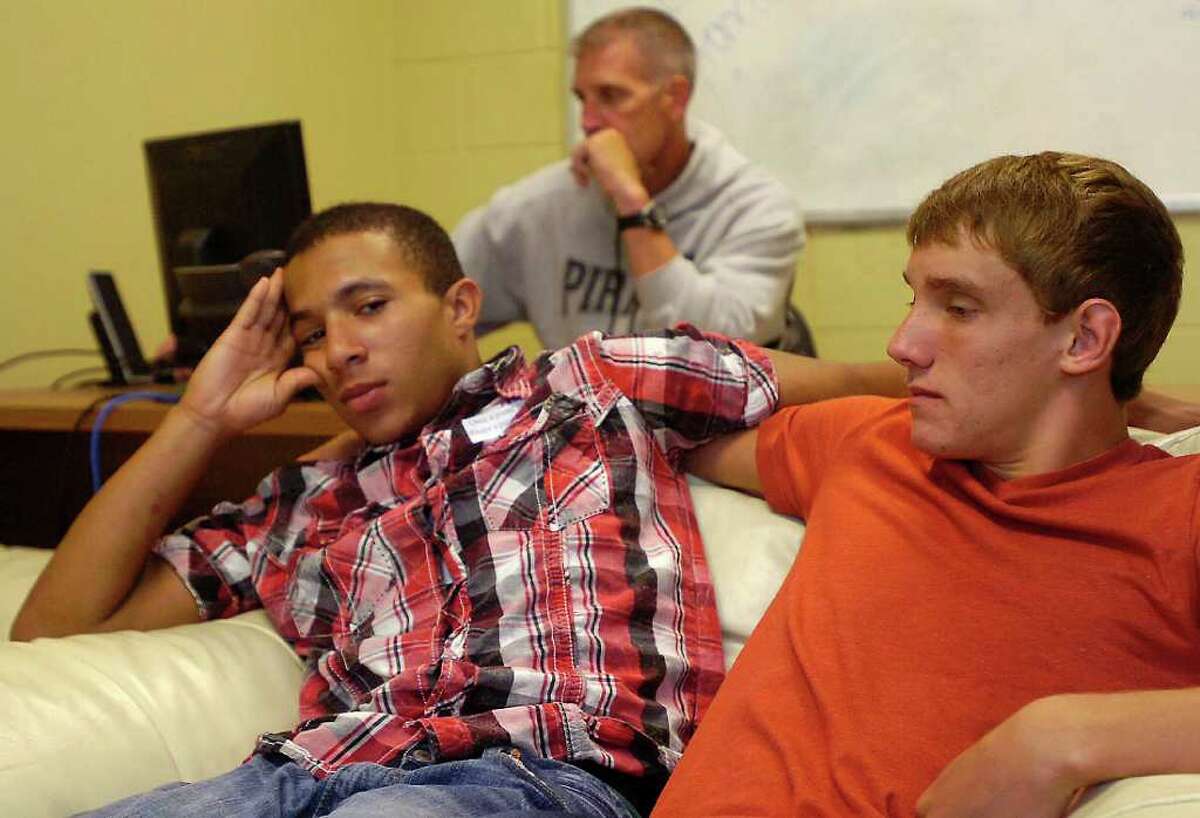 Vidor, Central to remember Matt Thomas during Friday's game