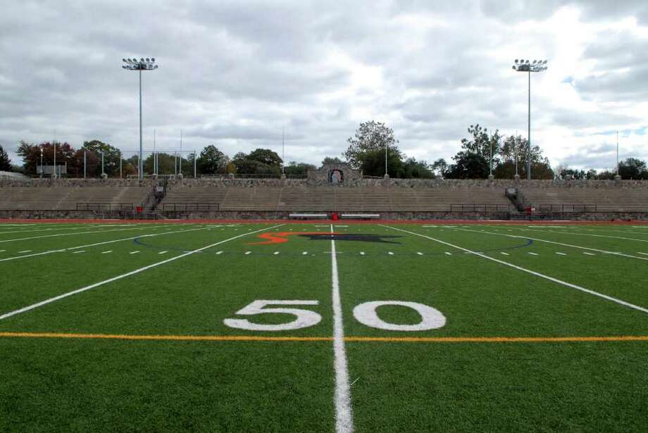 Engineers to pull up turf at Boyle Stadium - StamfordAdvocate