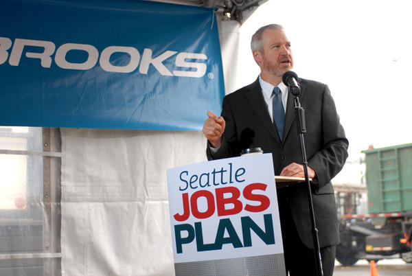 Brooks shoe company moving headquarters to Seattle