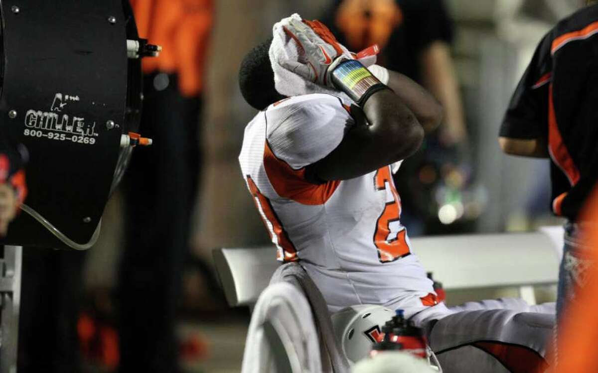 La Porte holds off North Shore, clinches playoff spot