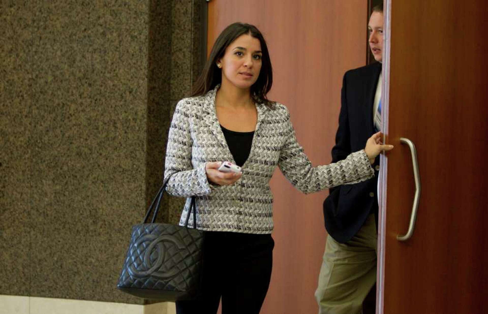 Houston hand surgeon Michael Brown's ex-wife accuses divorce lawyers of ...