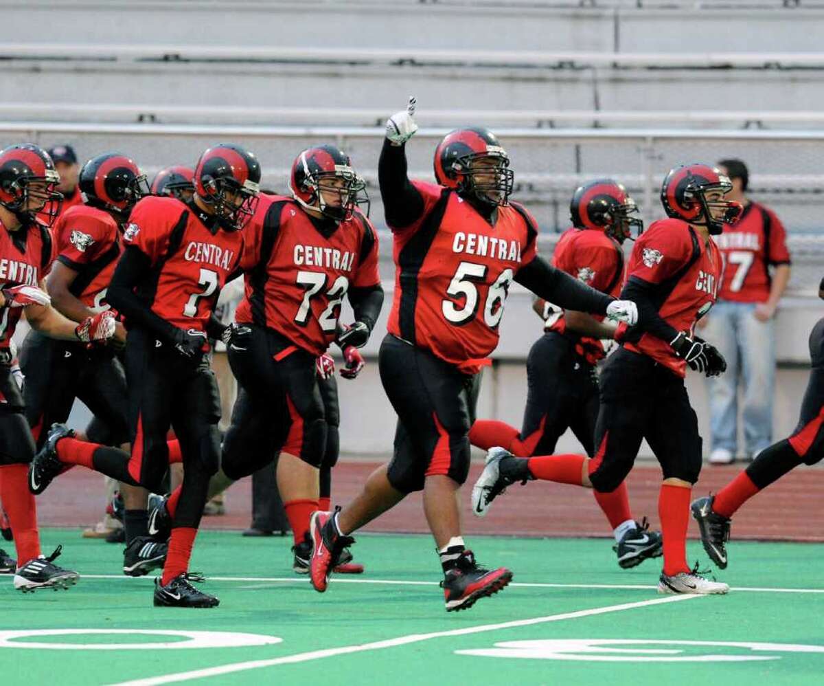 Greenwich football team runs past Bridgeport Central