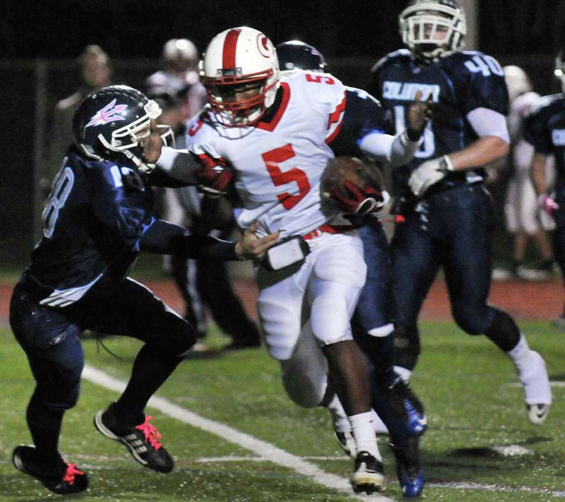 Smith shows the way for Columbia