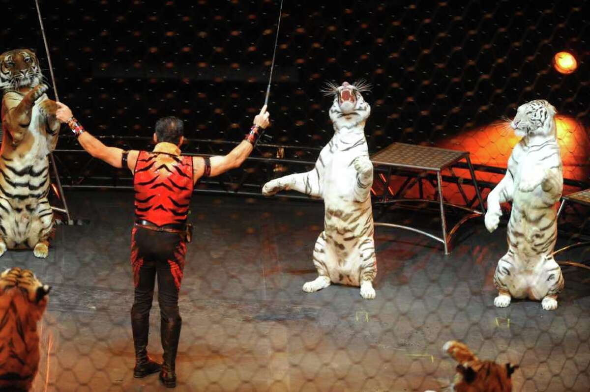 'Fully Charged' circus comes to arena for 8 shows