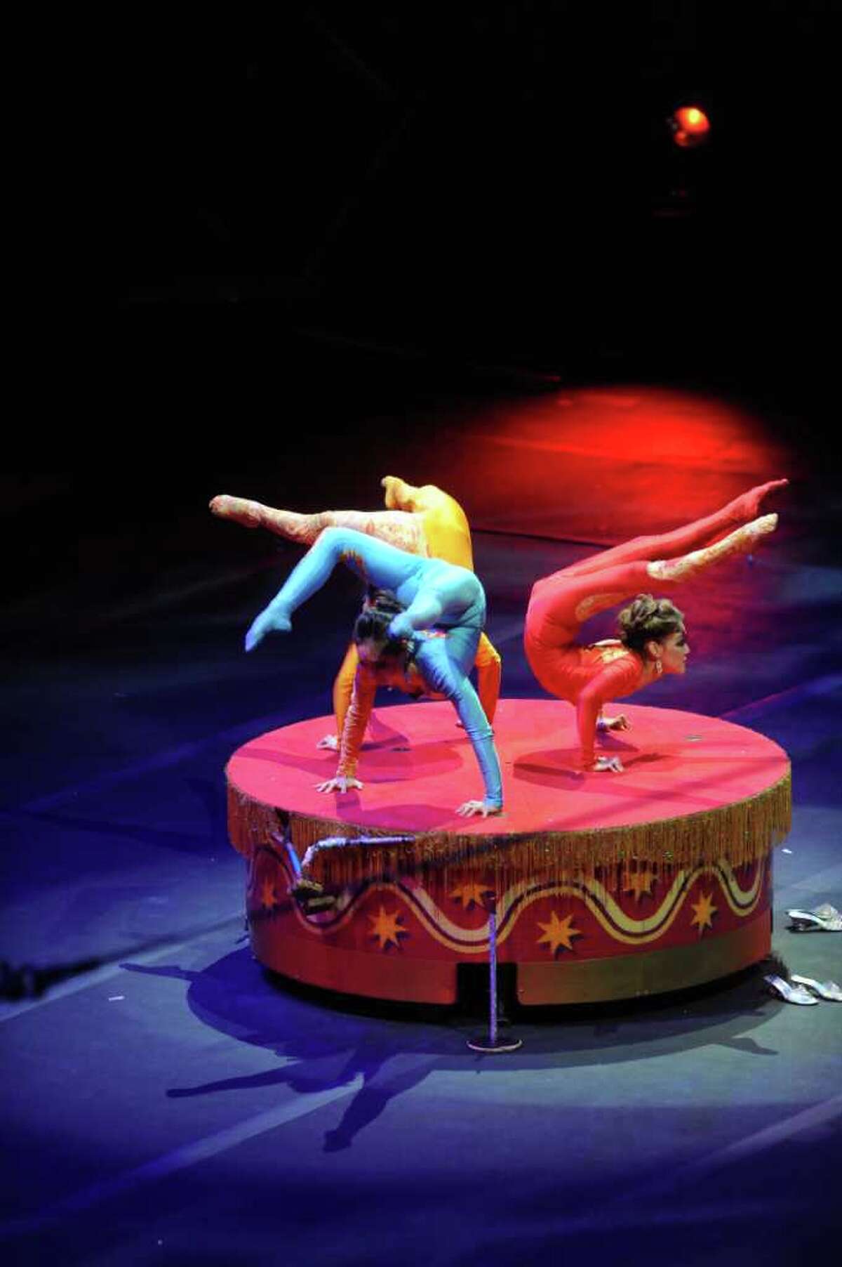 'Fully Charged' circus comes to arena for 8 shows