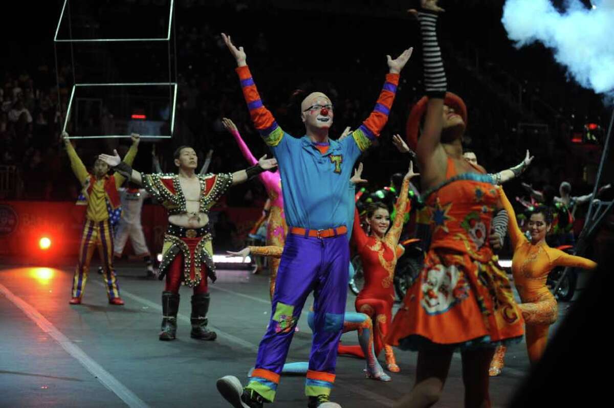 'Fully Charged' circus comes to arena for 8 shows