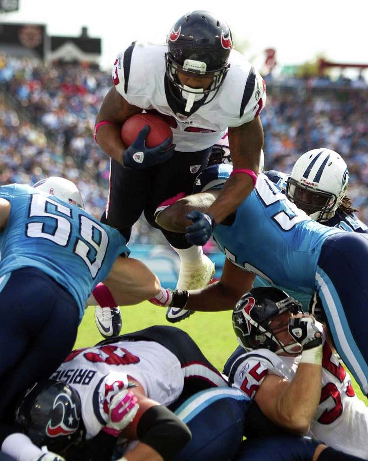 Texans grab division lead with best performance in franchise history