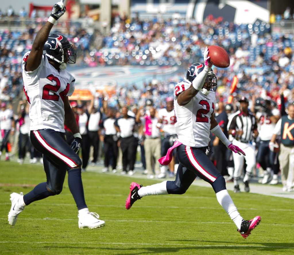 Texans grab division lead with best performance in franchise history