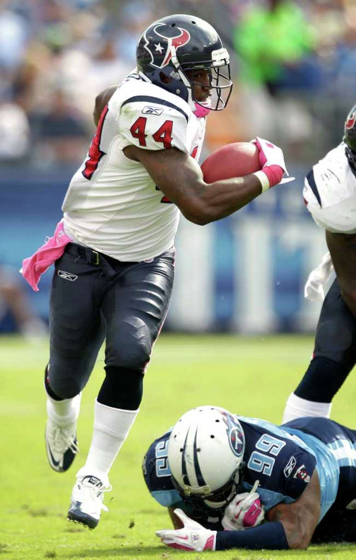 Texans' Tate has 100-yard day in complementary role
