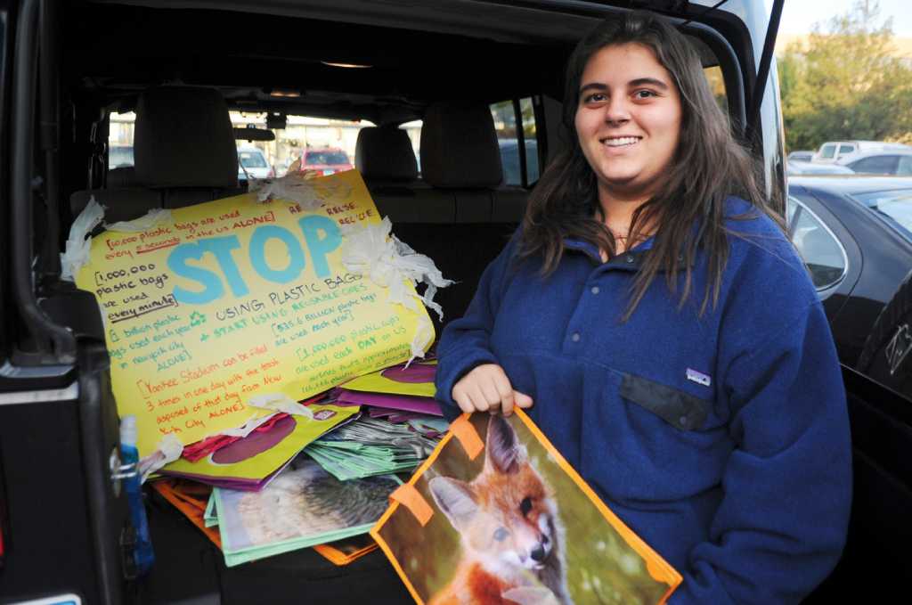 Greenwich sisters make anti-plastic push