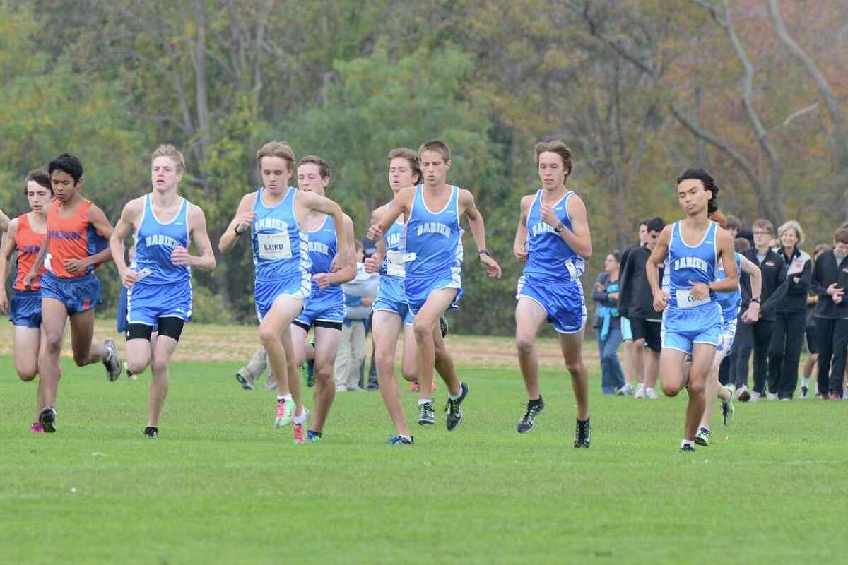 Danbury boys edge Darien for FCIAC cross country title