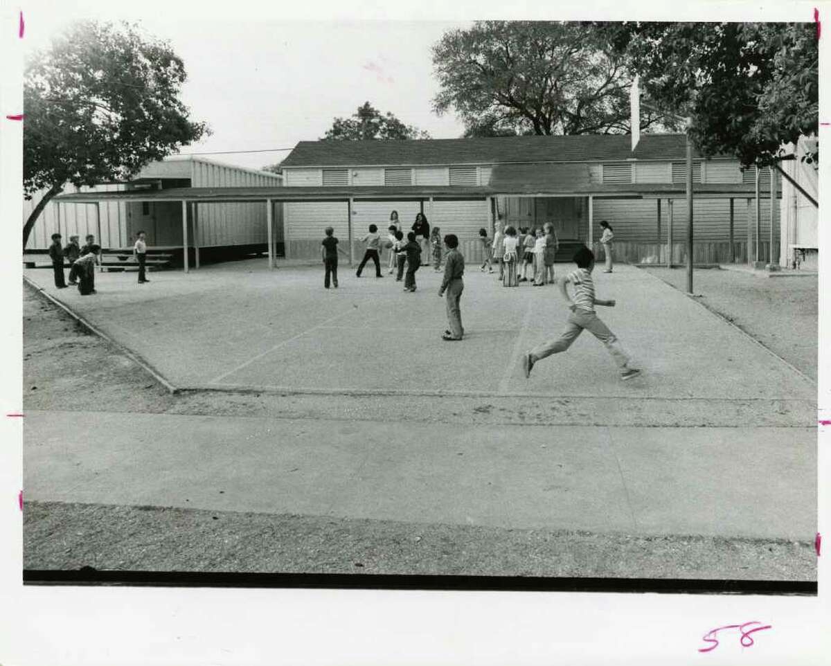 City may save old school for community