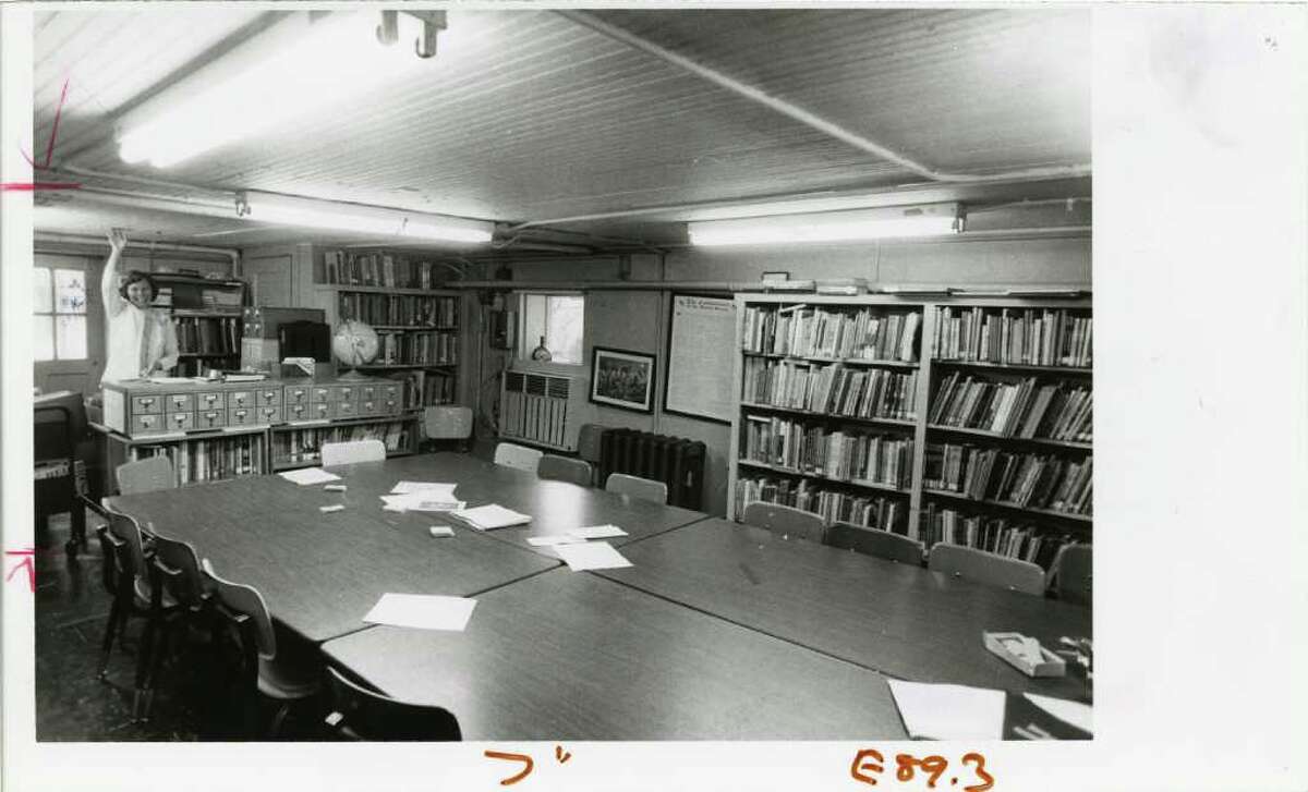 City may save old school for community