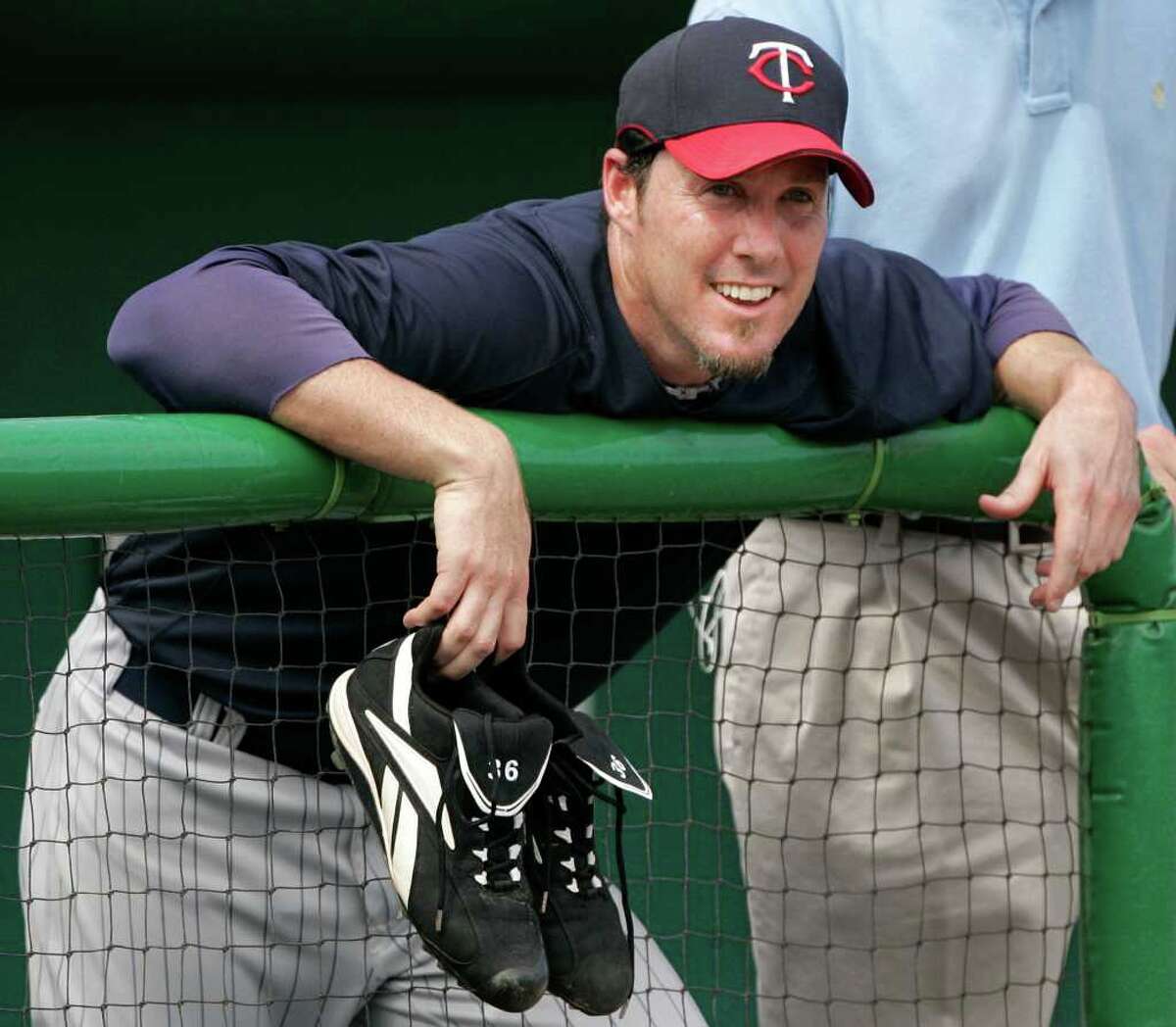 Twins decline option on Nathan