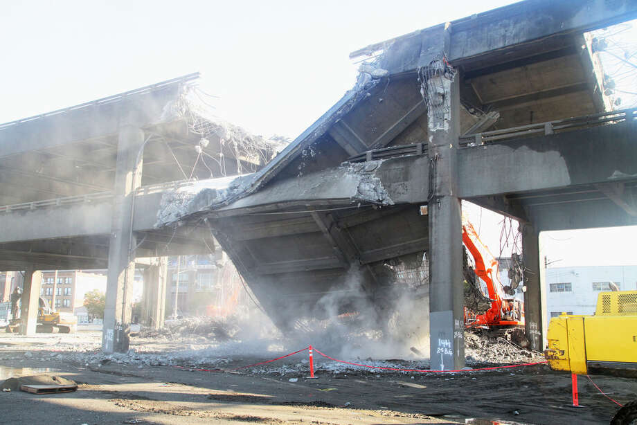 Alaskan Way Viaduct demolition continues - seattlepi.com