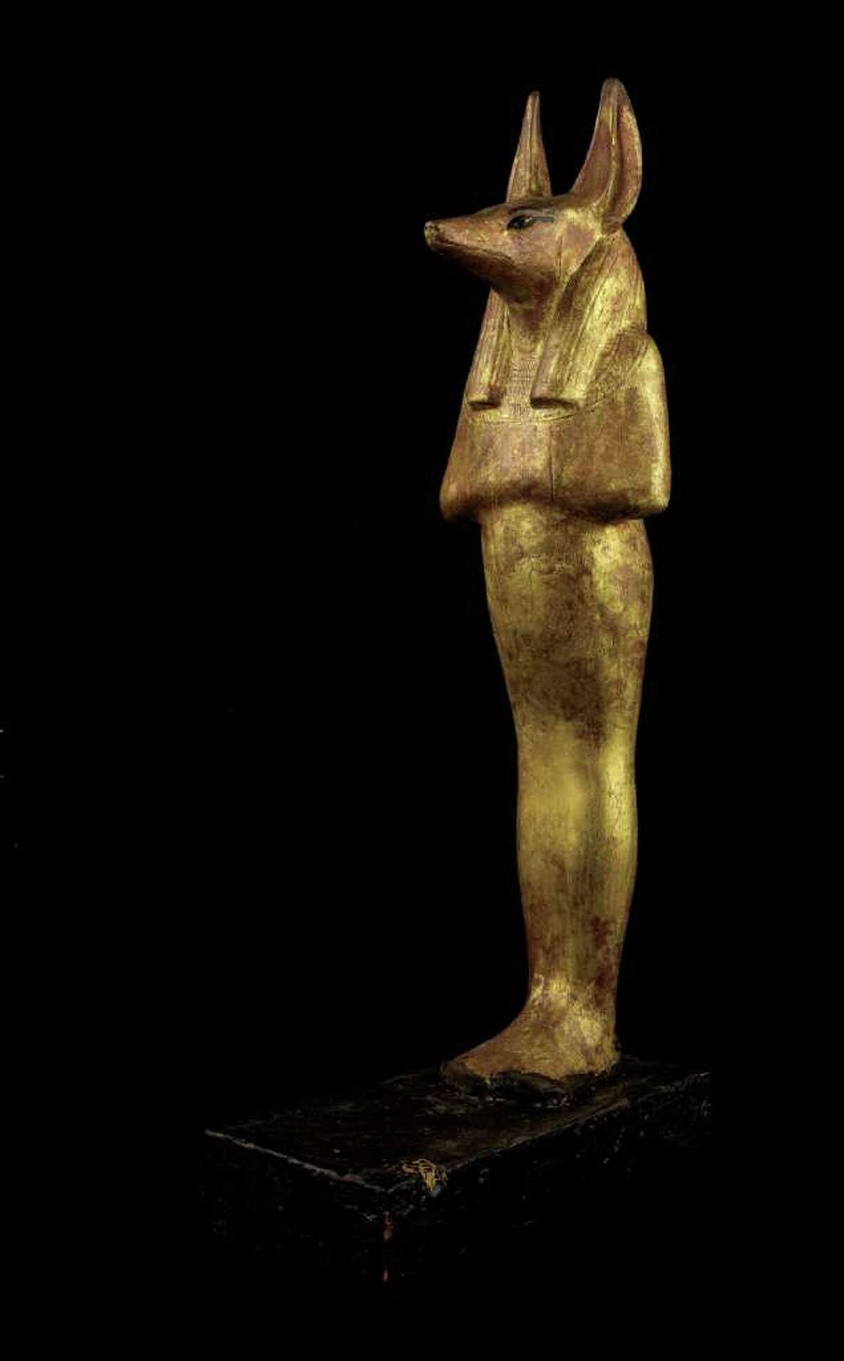 Exhibits highlight Islamic, Egyptian art