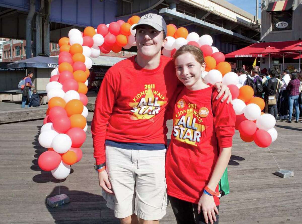 Siblings walk for National Kidney Foundation