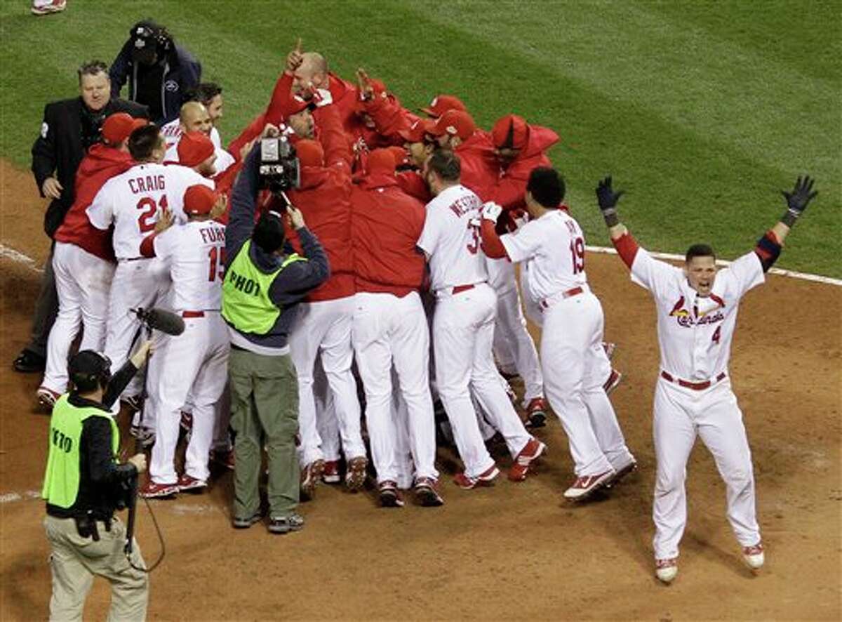 Cardinals rally past Rangers in Game 6