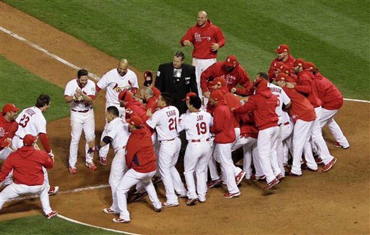 Cardinals rally past Rangers in Game 6