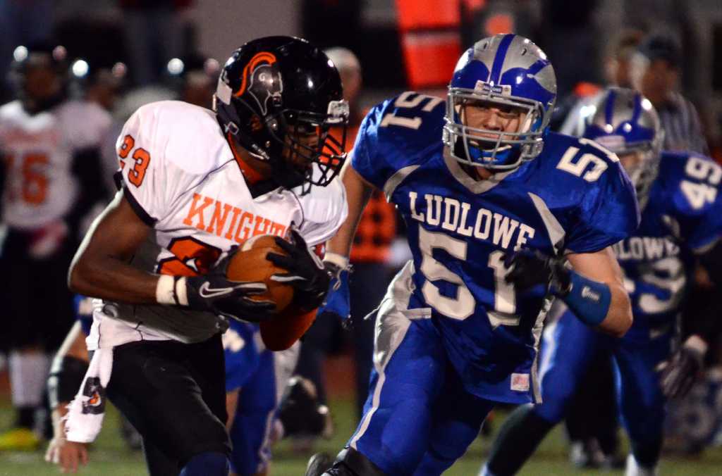 Boderick brothers lead Stamford rout at Ludlowe
