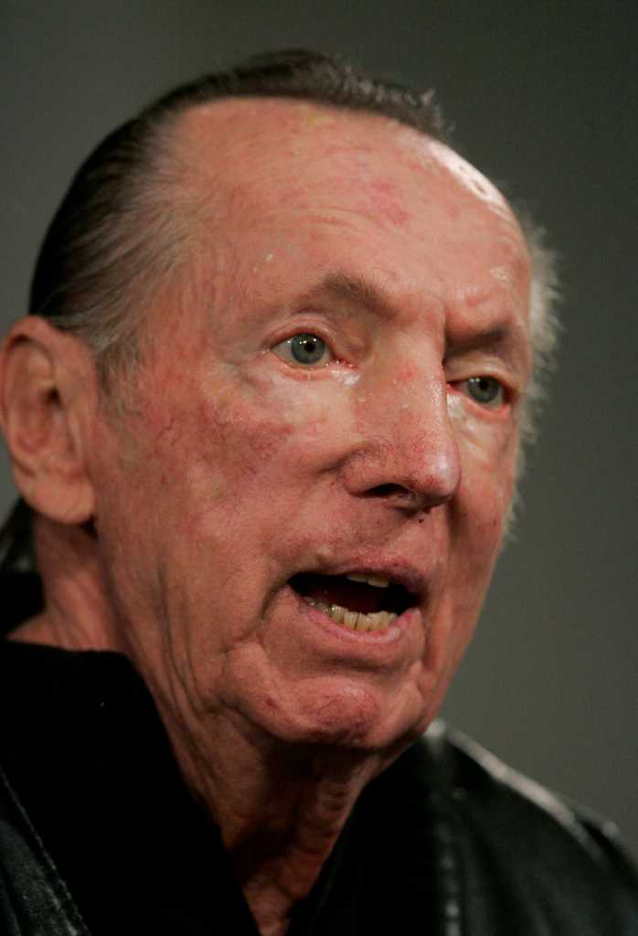 Around sports: Davis' death blamed on heart failure