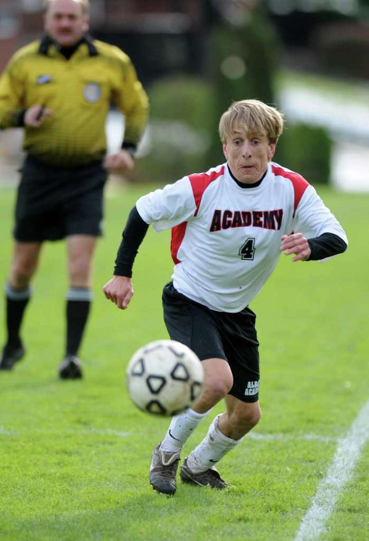 Glens Falls pulls off upset