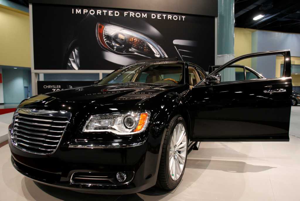 Chrysler, GM sales up in October