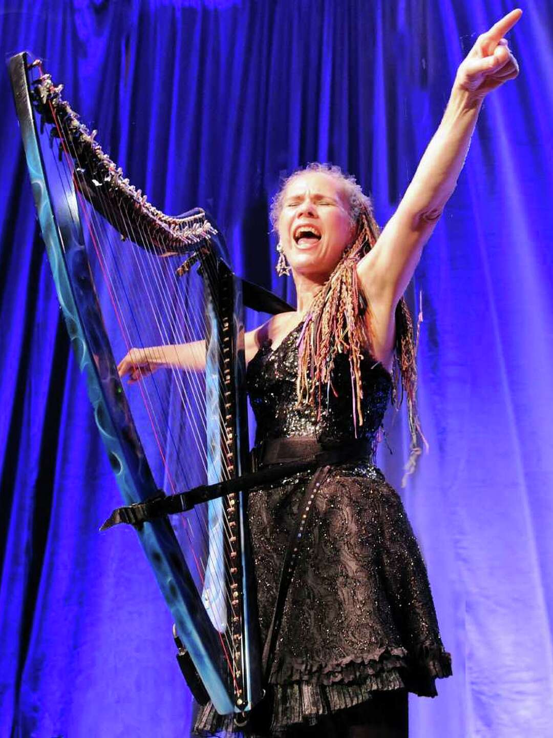 Harpist Deborah Henson-Conant plays like a rock guitarist