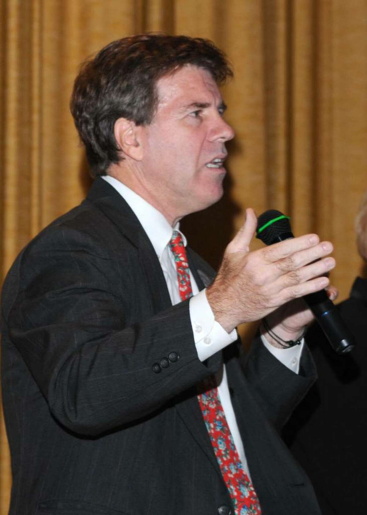 Newtown candidates bring different approaches to debate