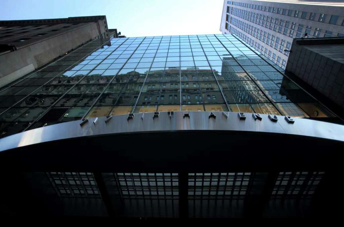 Corzine's lack of internal controls at MF Global gets exposed with missing money