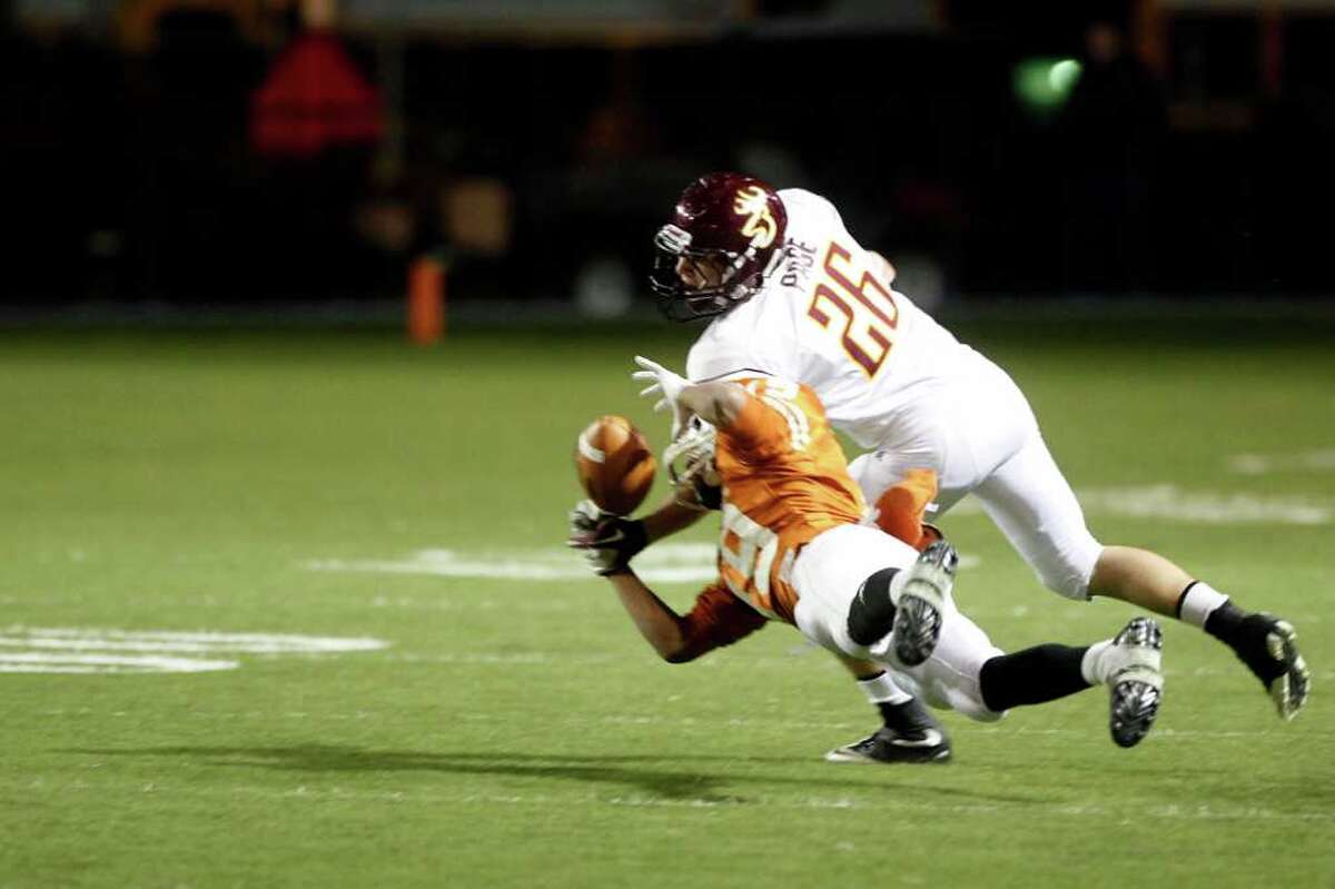 Football: Deer post playoff victory, finally