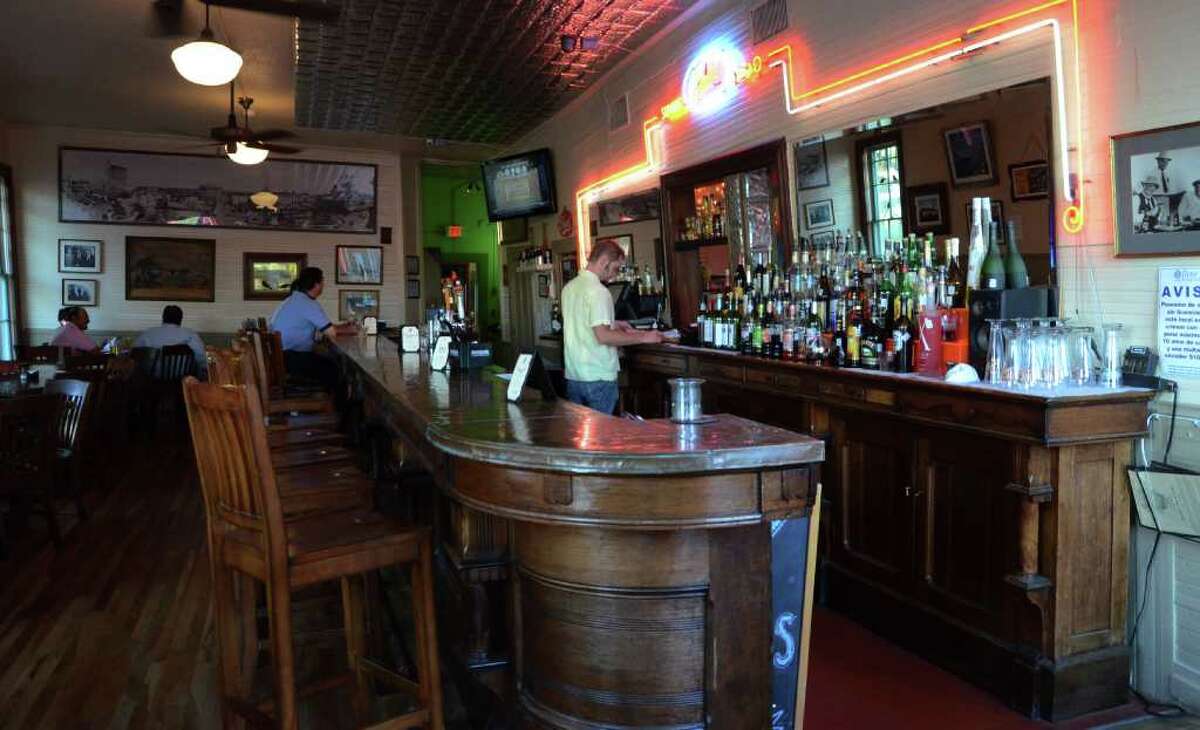 Pub Crawl: Boehler's Bar and Grille