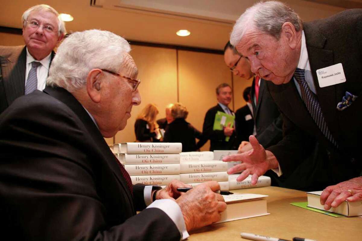 Kissinger talks Chinese diplomacy at Hyatt