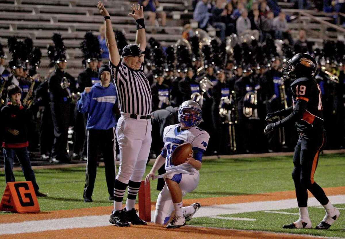 Friendswood blocks late FG, tops Texas City to earn 24-4A playoff spot