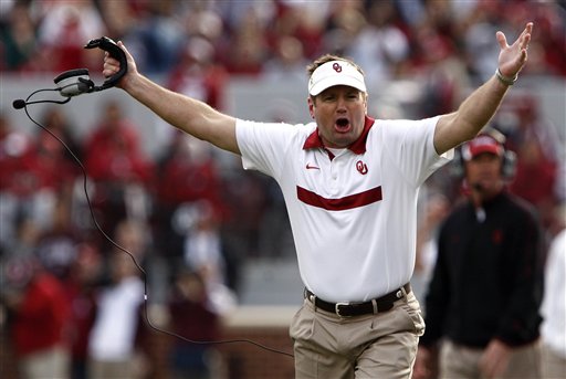 Opposing styles make up bond between Stoops, Snyder